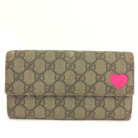 Gucci | Bags | Gucci Gg Logo Neon Heart Pvc Long Bifold Wallet F814 ...